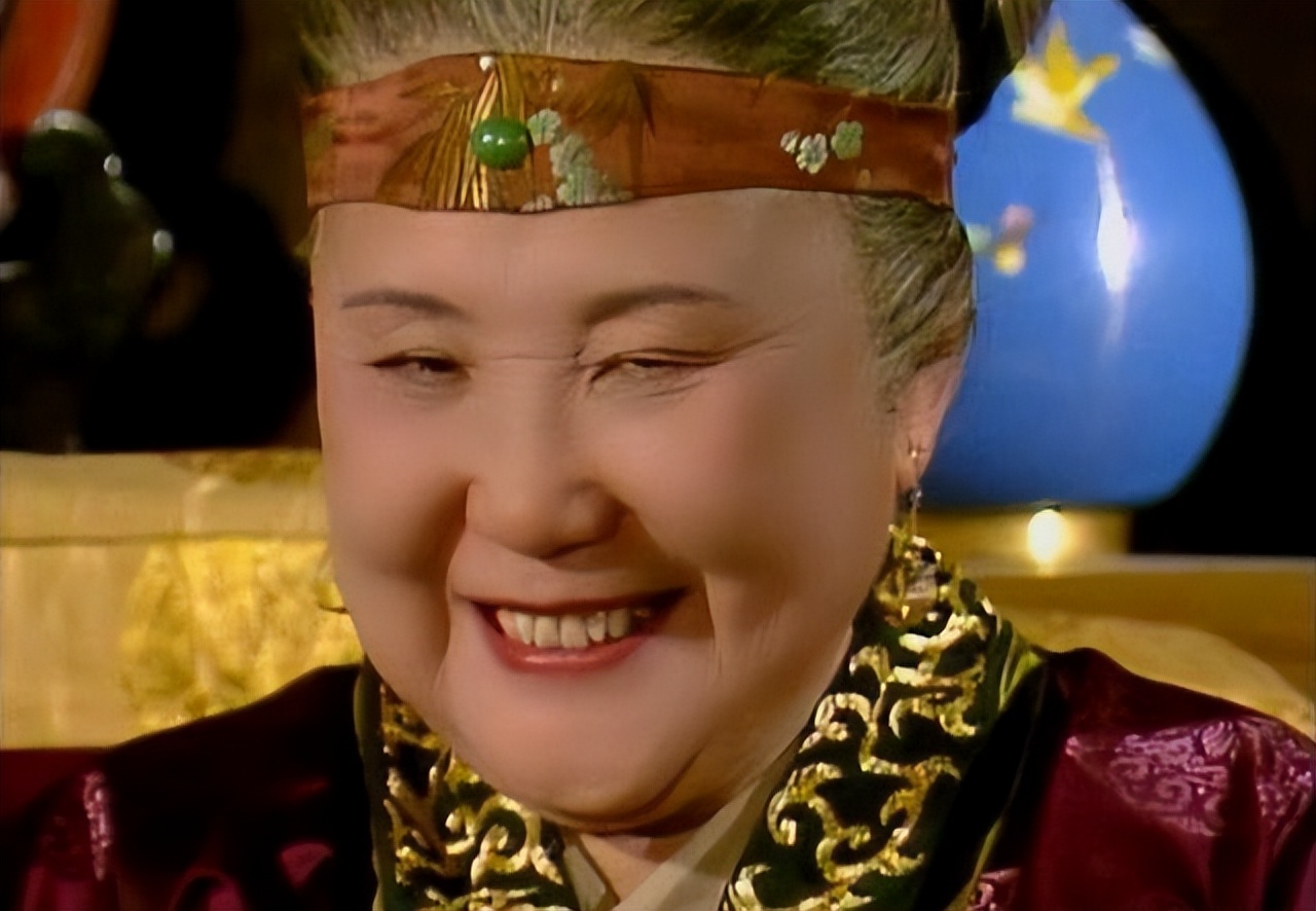 How much does Jia's mother love Xue Baoqin? The three decisions gave ...