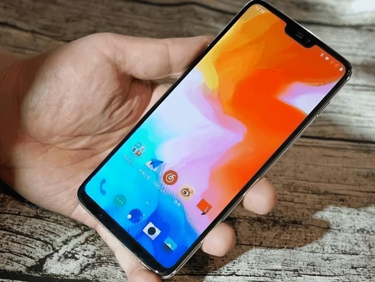 Xiaomi One plus Huawei's mid-range phone, who has better fluency? Do ...