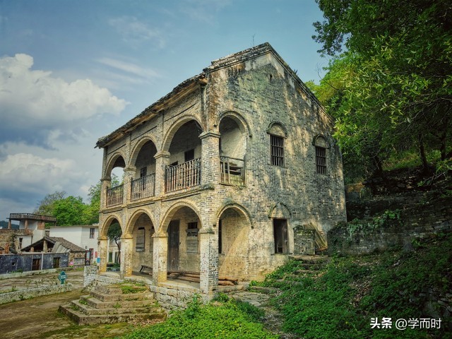 The Six Dynasties Palace of Heshu High and Low: Ma Zhiyuan's Sanqu ...