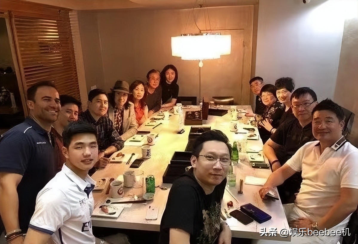 "Shenhao Asian" Mike Yin, a friend of Koenigsegg's boss, and Wang ...