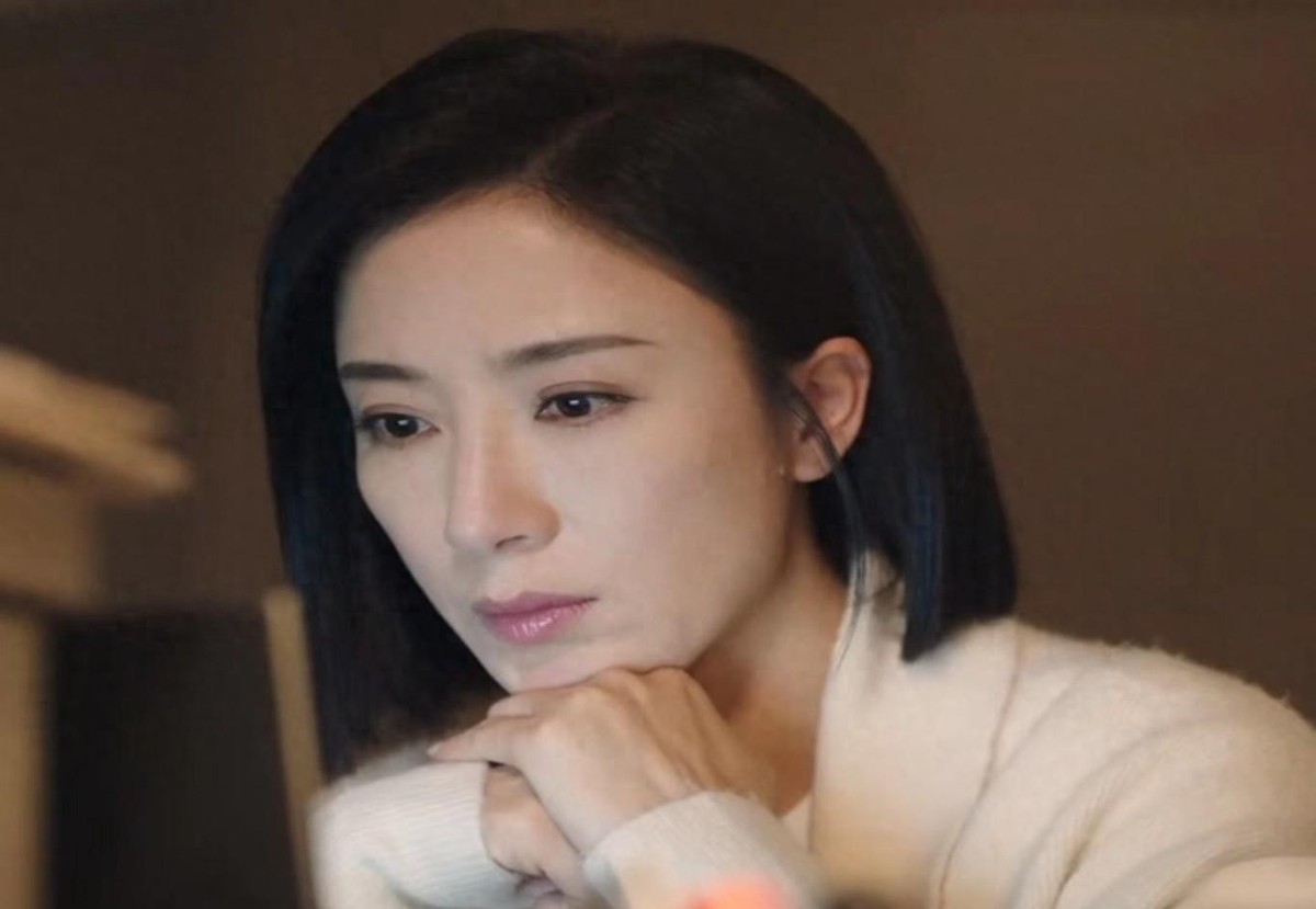 Black Moonlight: She lay dormant for 18 years and stirred up the wealthy circle with her own ...