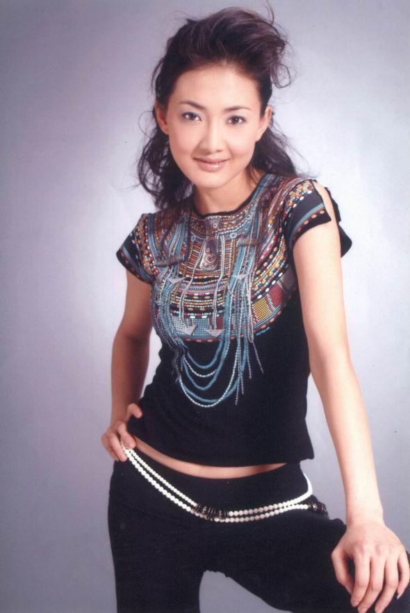 The group photo of Niu Li and her husband is in excellent condition ...