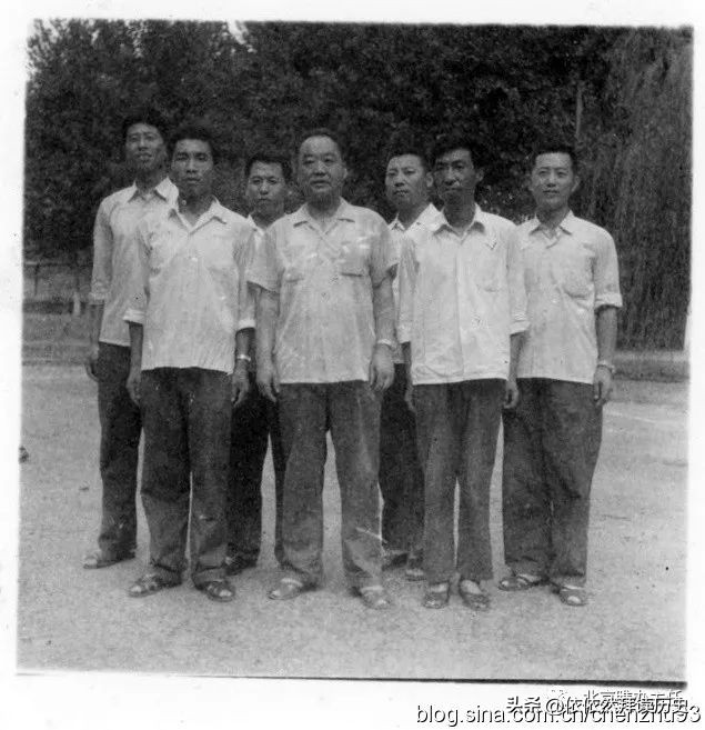 More than 40 years ago, I was an instructor in the Sixth Artillery ...