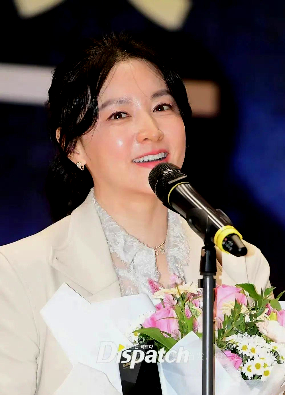 52 years old looks like 30 years old, what kind of "frozen age devil ...