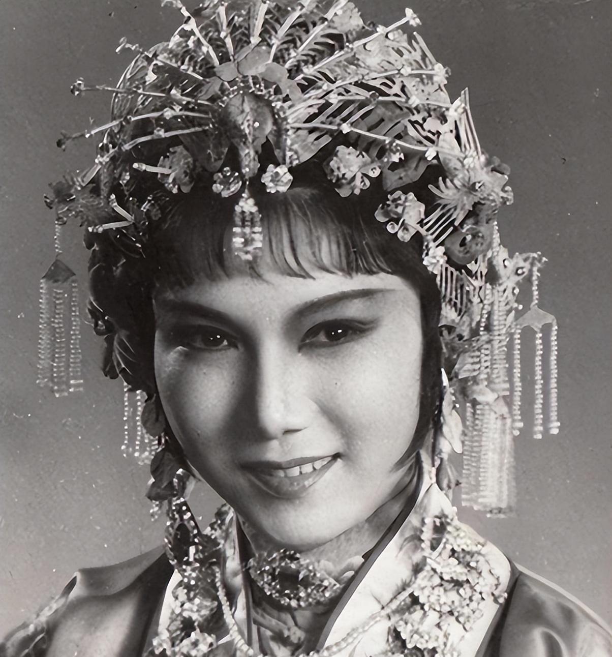 Zhao Lirong: The true story from ordinary girl to spy hunter - iMedia