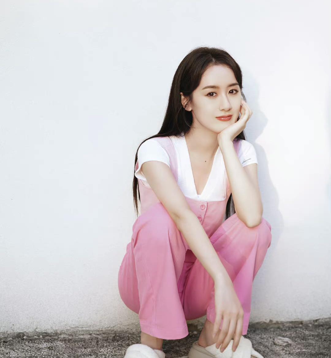 Zhang Yingying, Wang Xiaofei, Yang Yang, Li Yifeng, Yuan Bingyan, Wu Qian - iNEWS