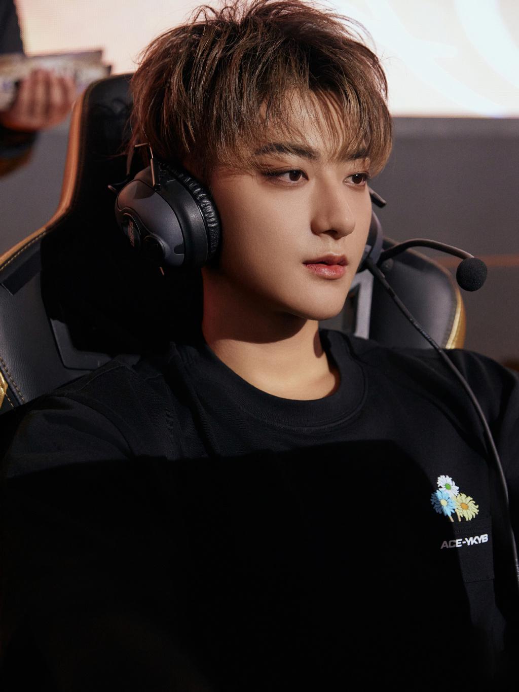 Facts have proved that the unrestrained Huang Zitao has become a ...