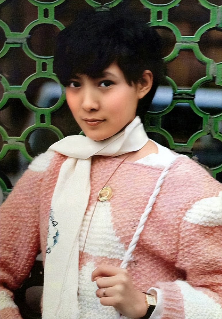 Shen Danping: Acting as Aunt Cui in [The Knockout], she married a ...