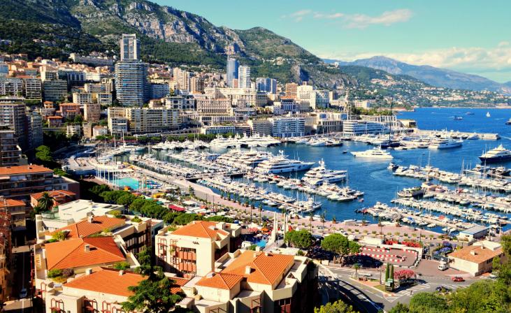 What are the similarities and differences between Macau and Monaco? - iNEWS