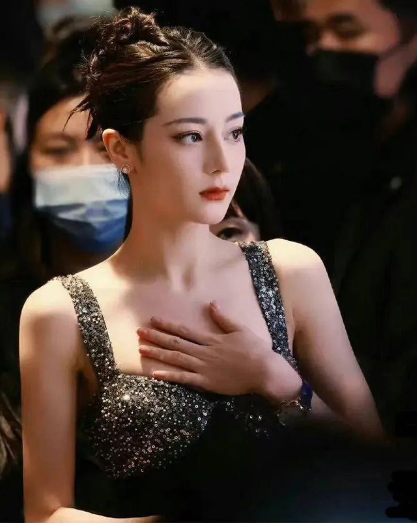 Jin Xing's remarks are suspected of discriminating against women! Did Di Lieba cover her chest ...