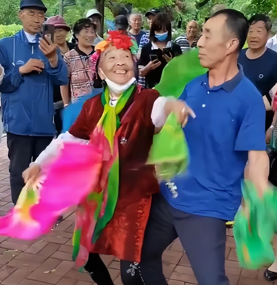 Ma Yuqin was turned into a ghost by Li Yucheng, and let the netizens ...