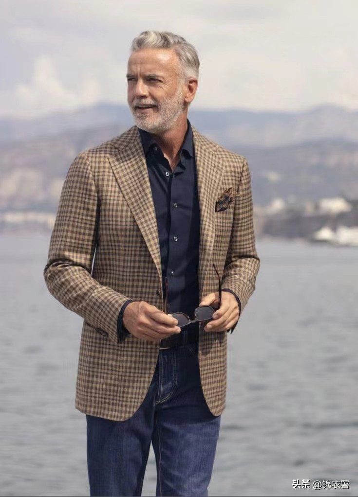 Middle-class men's fashion guide: How to dress maturely but not old ...