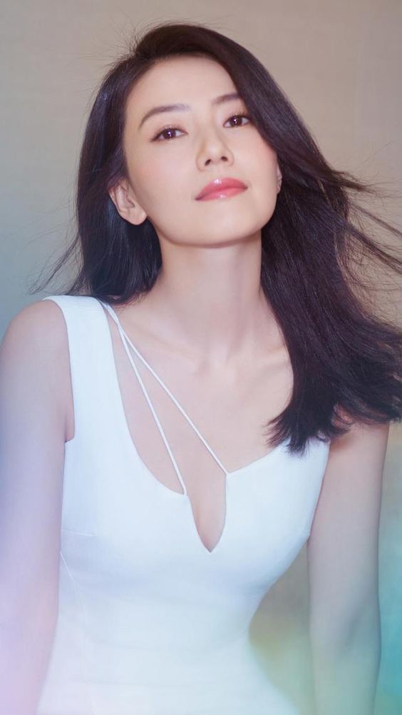 Gao Yuanyuan: Loved Zhang Yadong and Xia Yu, married Zhao Youting and gave birth to a daughter ...