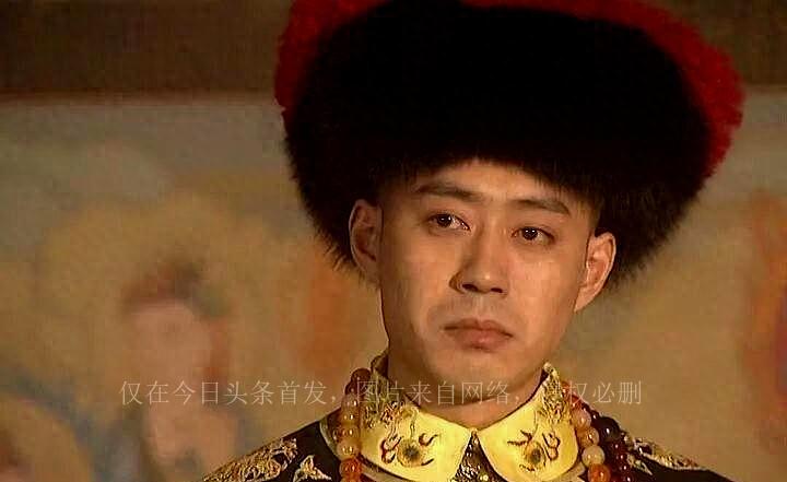 The unique charm of the charming dimple man can only be admired by ...