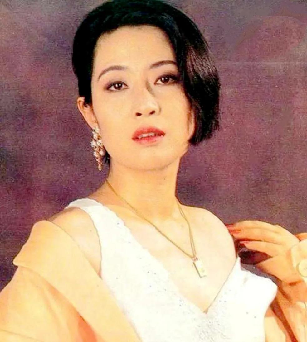 Fu Lili, married to her first love, Sun Chun, fell in love with each ...