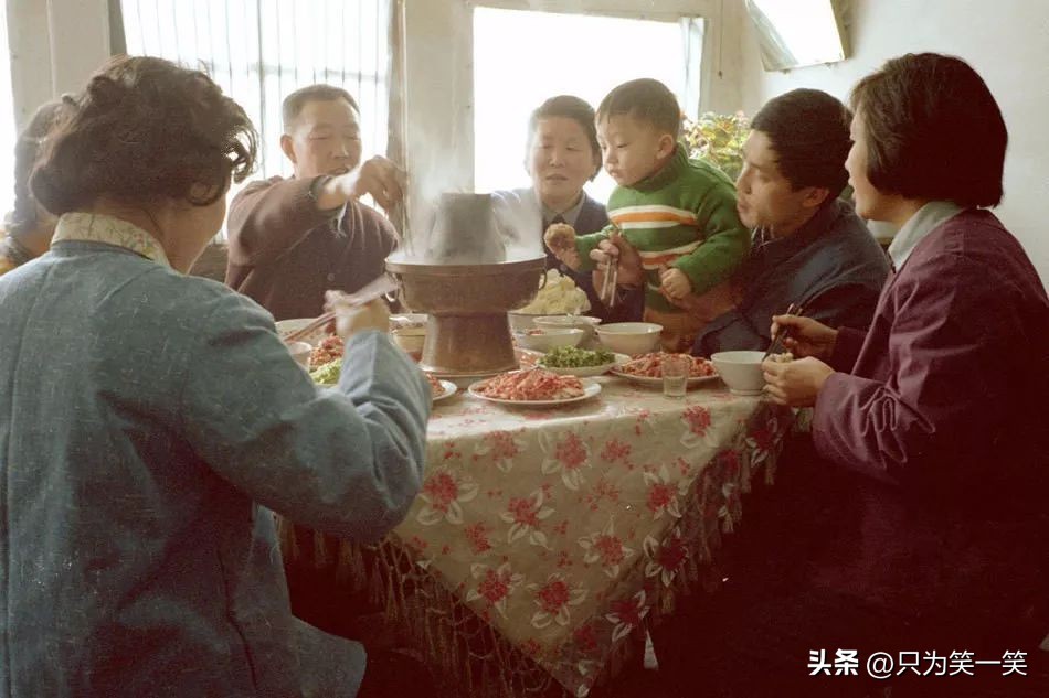 Directly hit the real life of "Chinese local tyrants" in the 1980s and ...