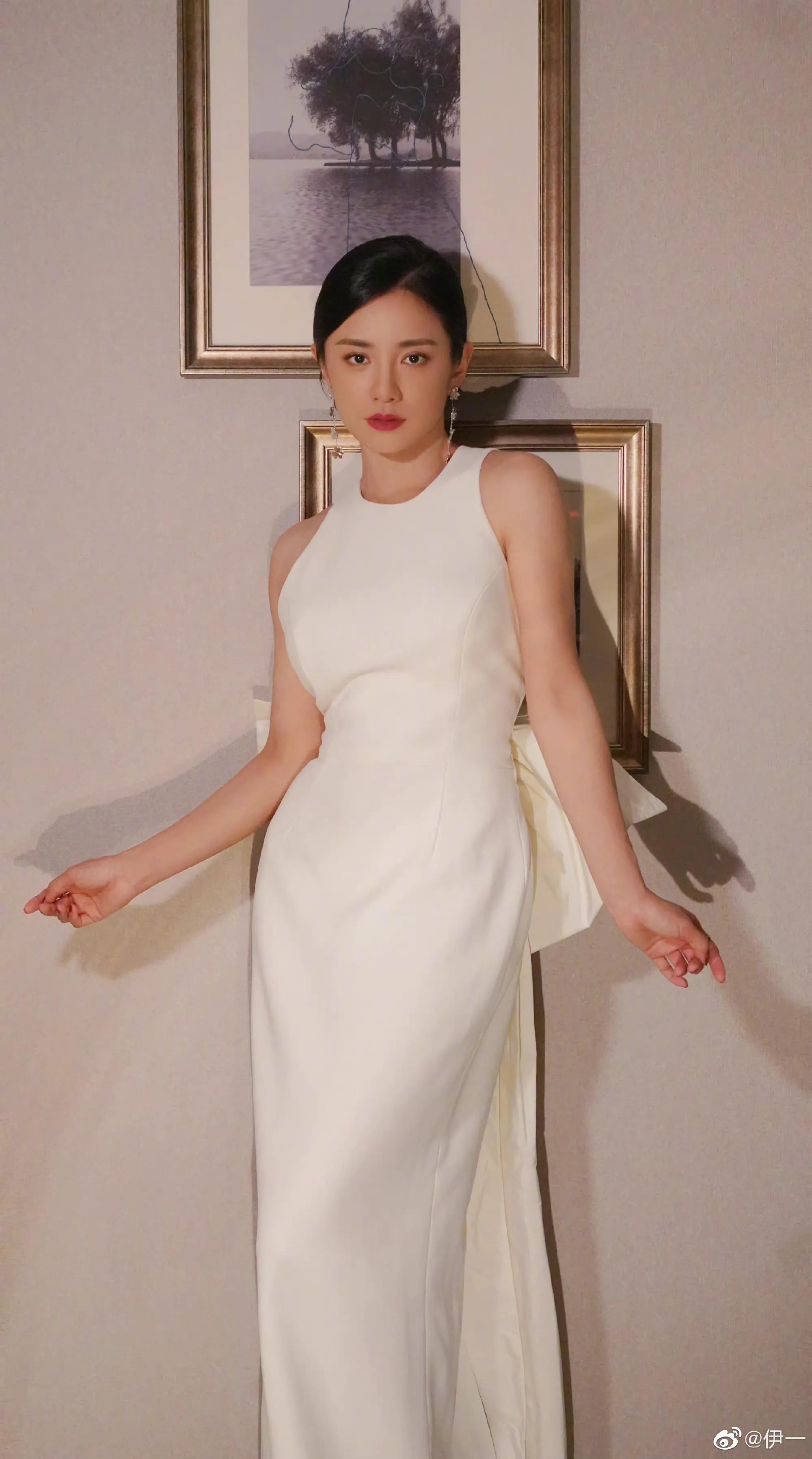 Yiyi beautiful picture - iMedia
