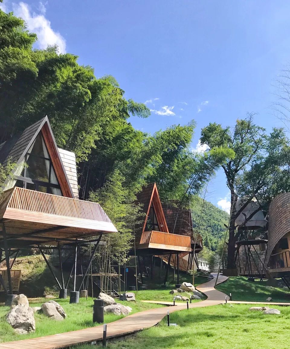 The Internet celebrity triangle cabin exploded and became a popular ...