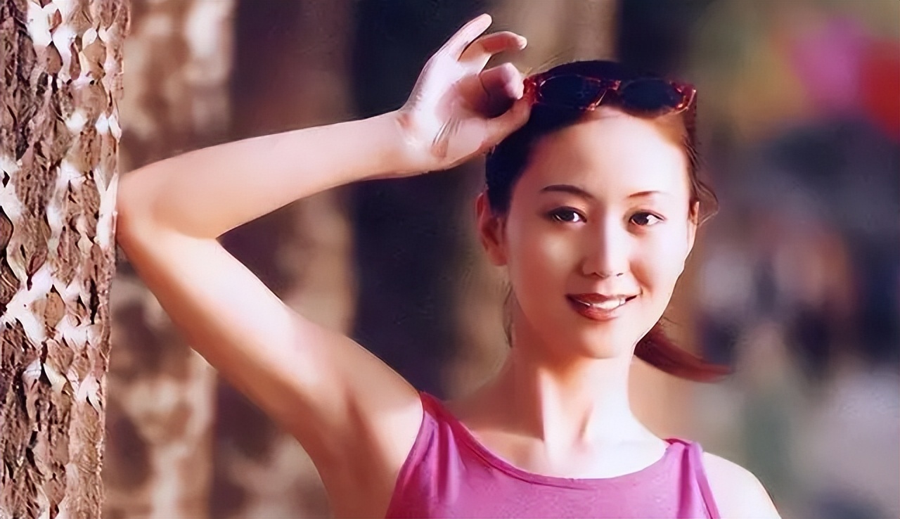 The first person to take nude photos, her family broke up after she became popular. How is Tang ...