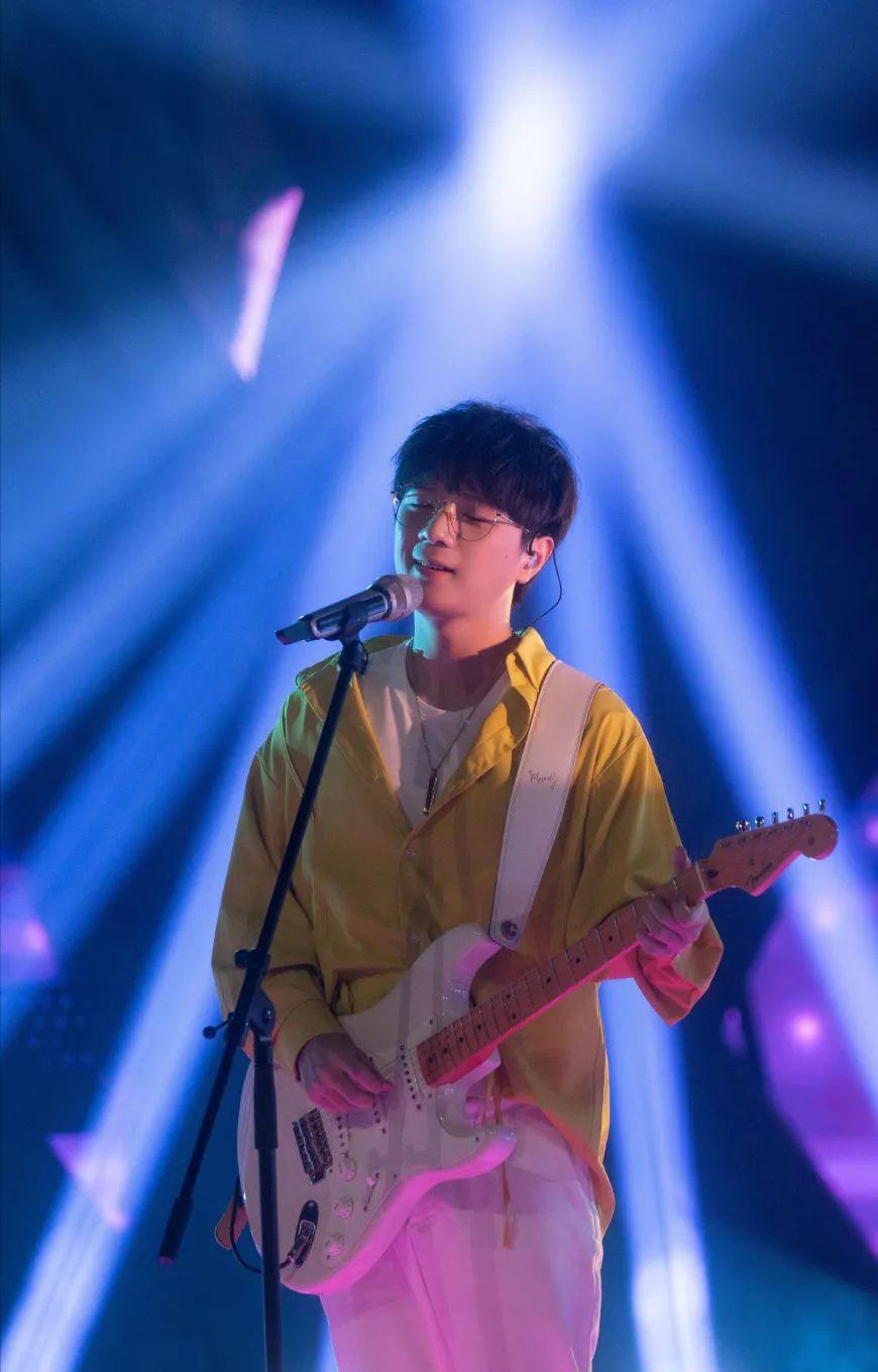 Interview with Guo Qu: Be an Undefined Natural Person - iNEWS