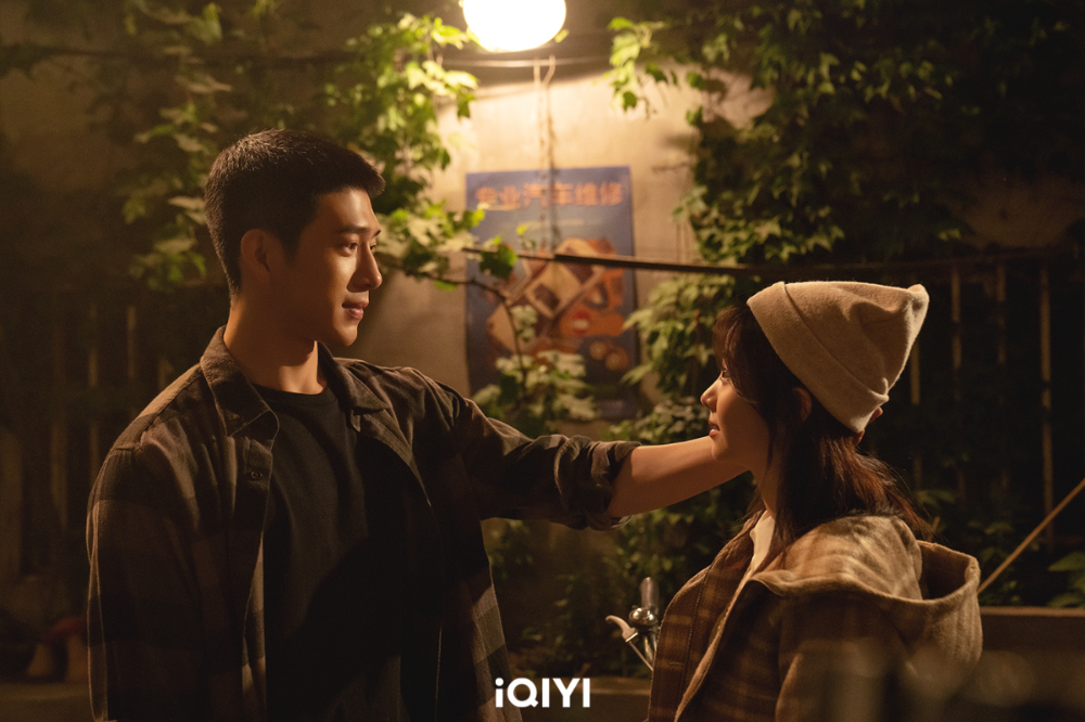 The Way Back Kiss Scene Bursts Jing Boran Praised Tan Songyuns