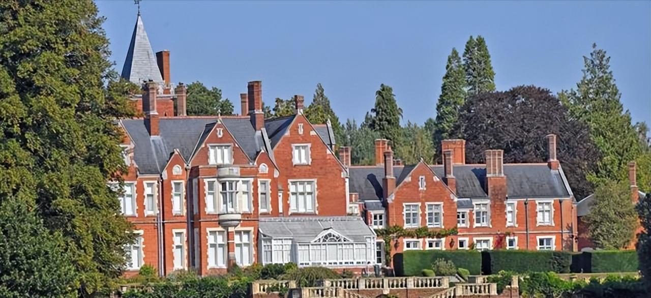 The Mysterious Charm of Windsor Manor: A Historical and Cultural ...