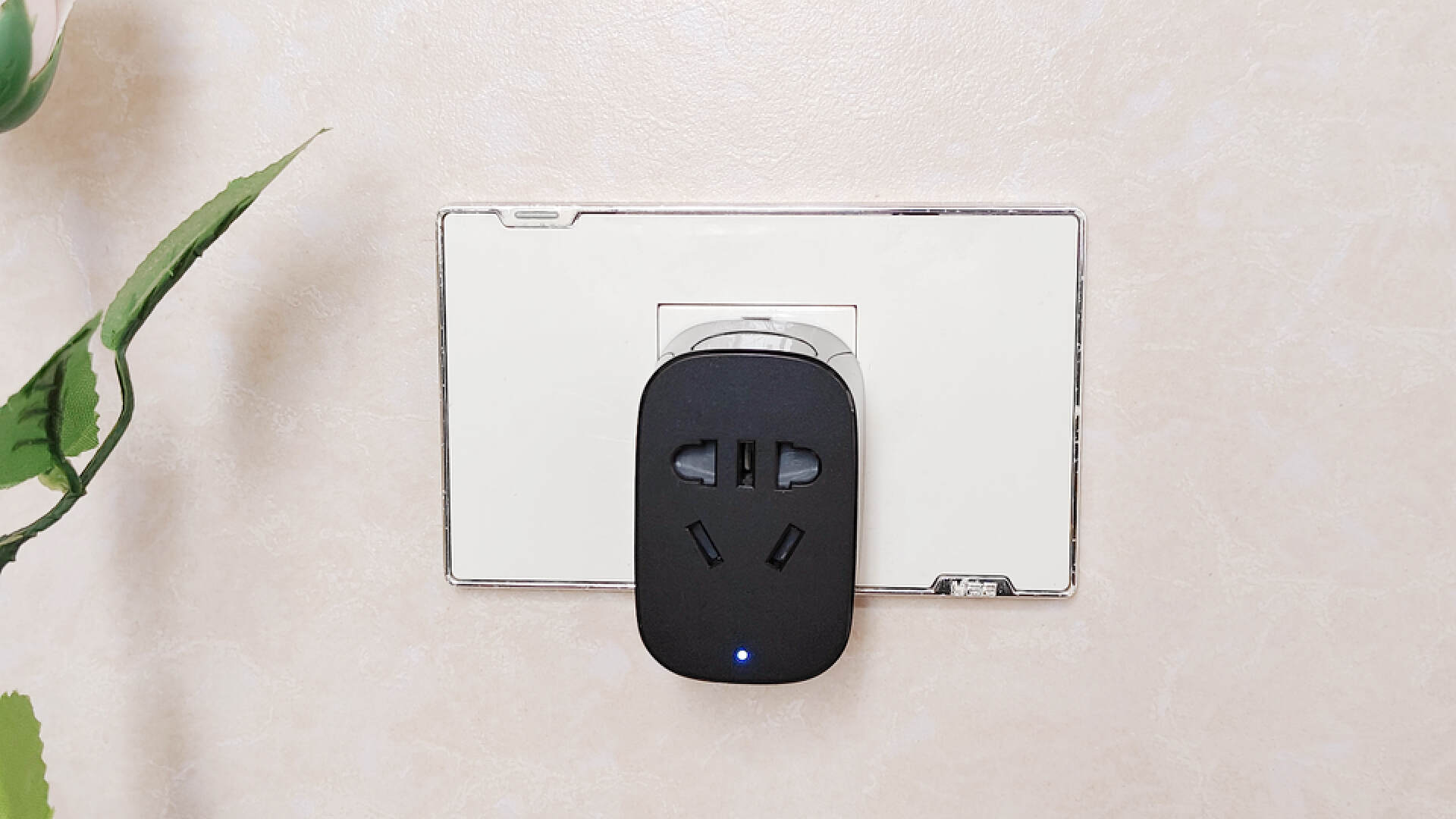 The old power strip becomes smart, easy to realize remote office ...