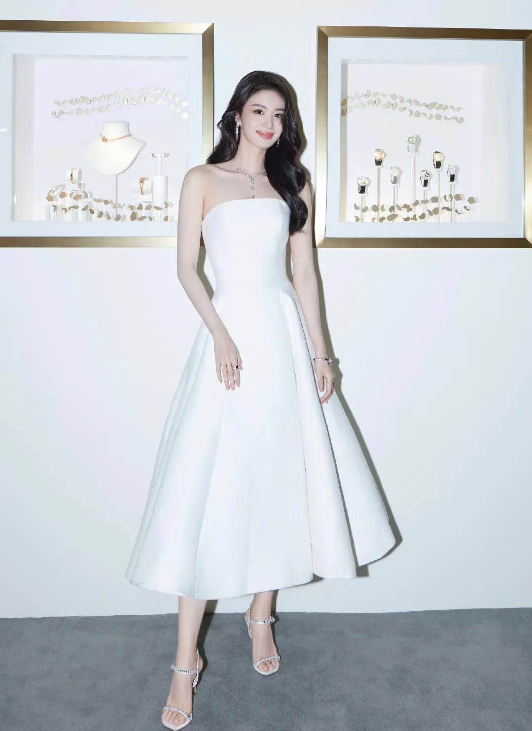 Wang Churans Recent Outfits Imedia