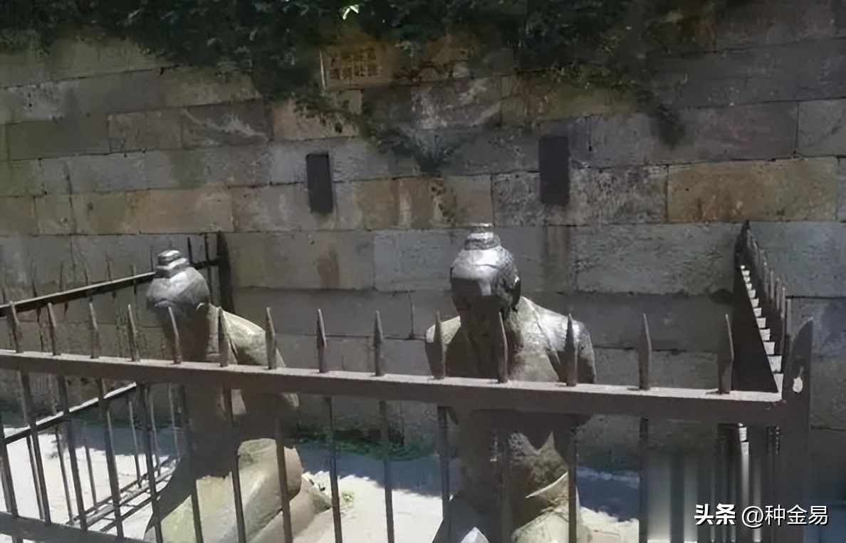 Qin Hui is often beaten, especially this year: the statue of Qin Hui in ...