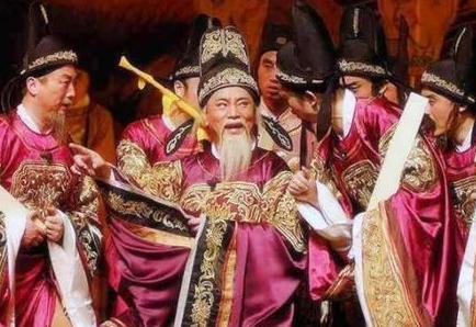 What time did the ancient officials go to court? What would happen if ...
