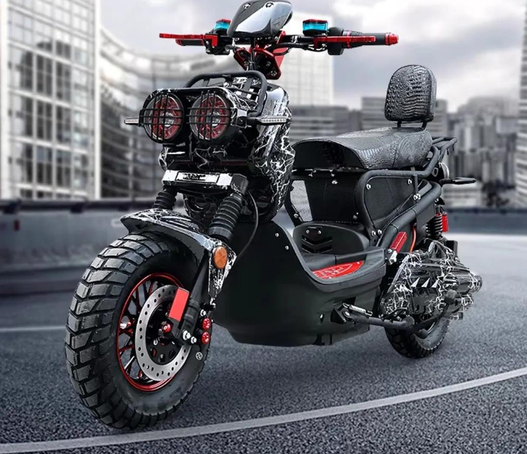 With a battery life of 300 kilometers and a 3,000-watt motor, Zuma ...