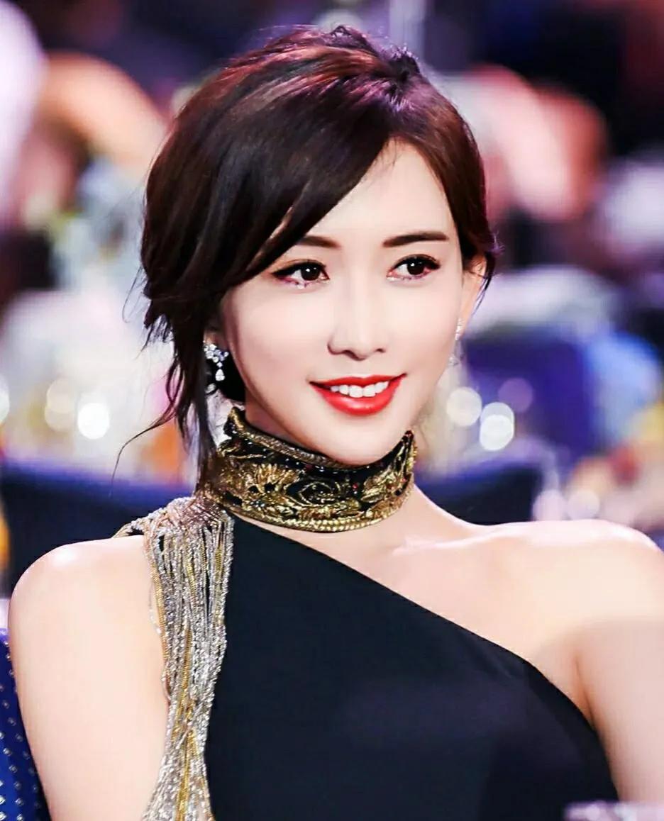 Sexy Goddess - Lin Chiling - iMedia