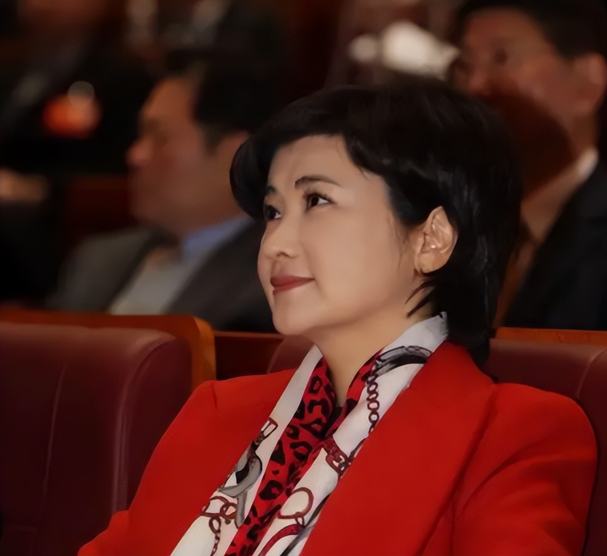 The famous host Wu Xiaoli received a call from her father and learned that she had an older ...