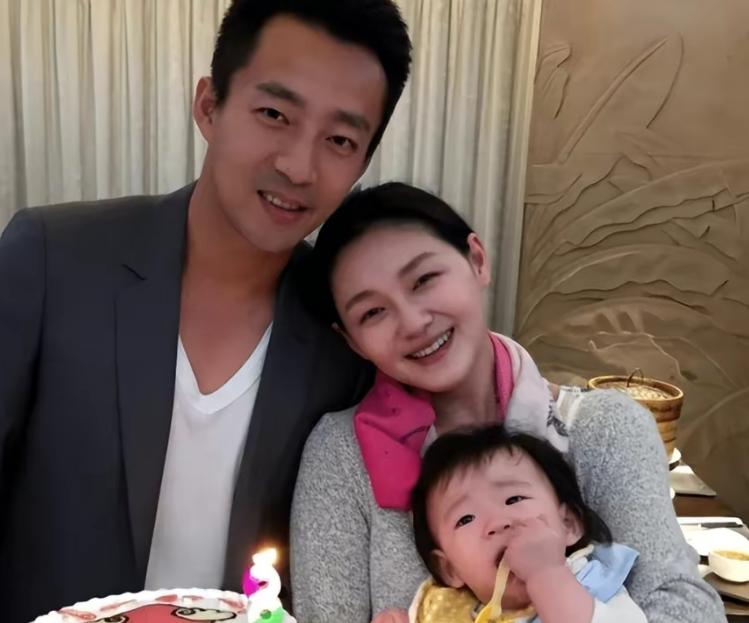 Wang Xiaofei and Zhuang Simin confirm their relationship? Zhang ...