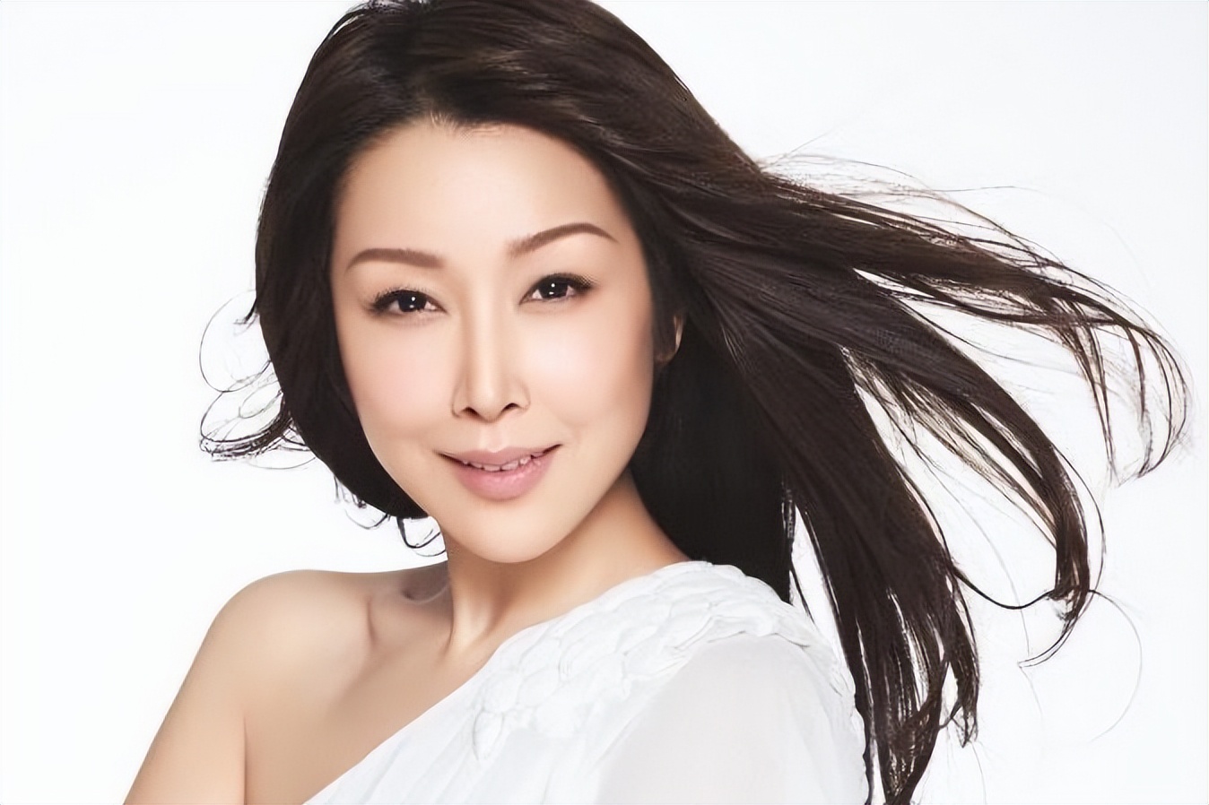 Sun Yue: Desperate commercial performances to repay huge debts, popular in the north and south ...