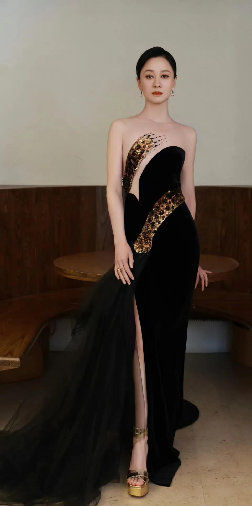 Ni Hongjie, elegant and charming wallpaper group photo - iMedia