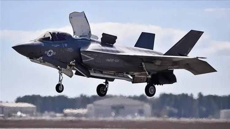 How does the F-35B take off and land vertically? - iNEWS