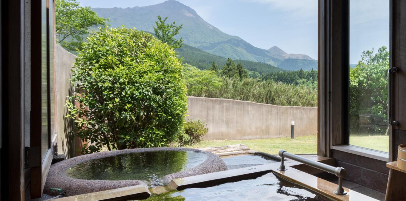 Yufuin Hot Spring - Hot Spring Tourism Industry - iNEWS