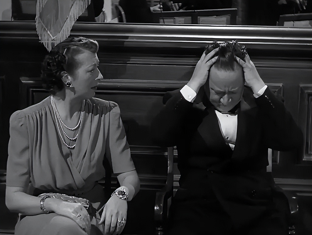 With a movie, Director Wilder lets the audience understand the pursuit ...