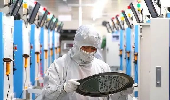 Lithography machine finally settled? AMSL's new decision has been made ...