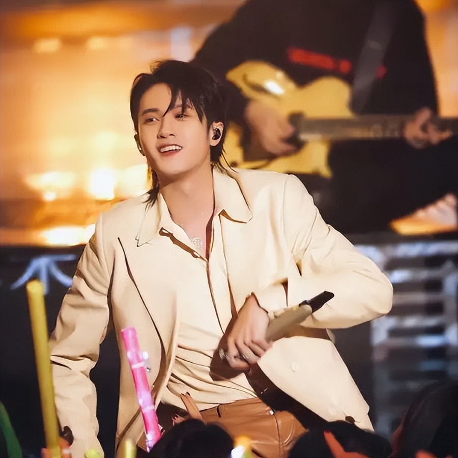 Tan Jianci - After more than ten years of wind and rain, he came to us ...