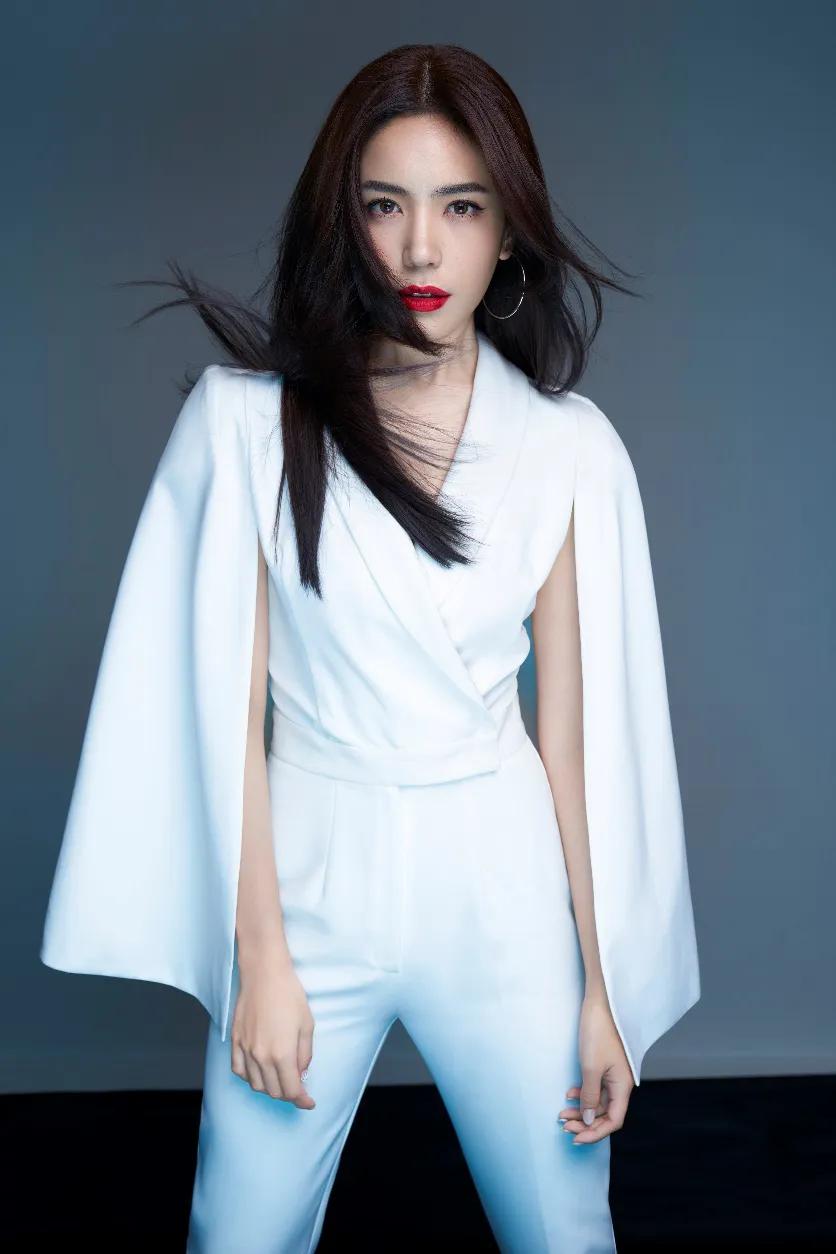 Beautiful pictures of Xia Ruoyan - iNEWS