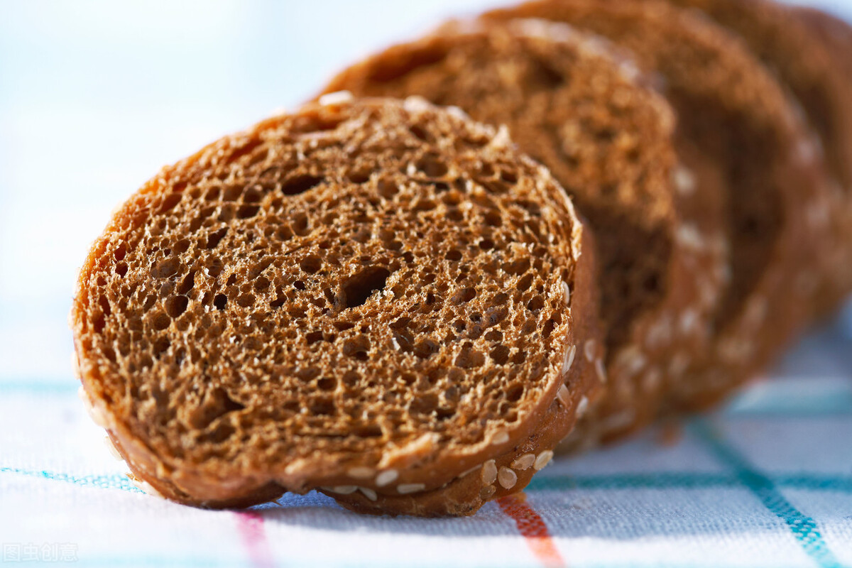 Ding dong ding dong, please sign for your food? - iNEWS