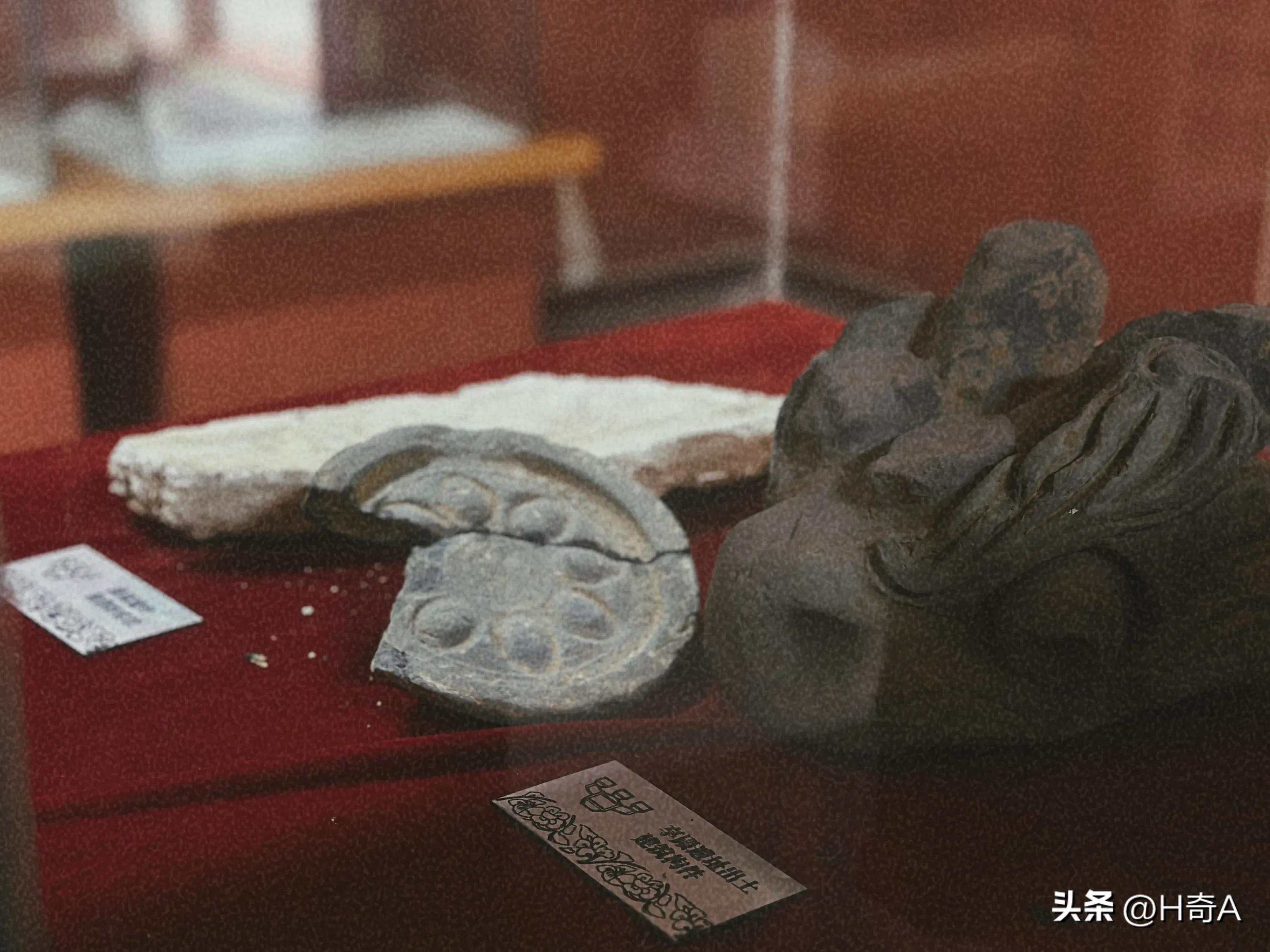 Southern Tang Dynasty Second Mausoleum Formation Room (Small Museum ...