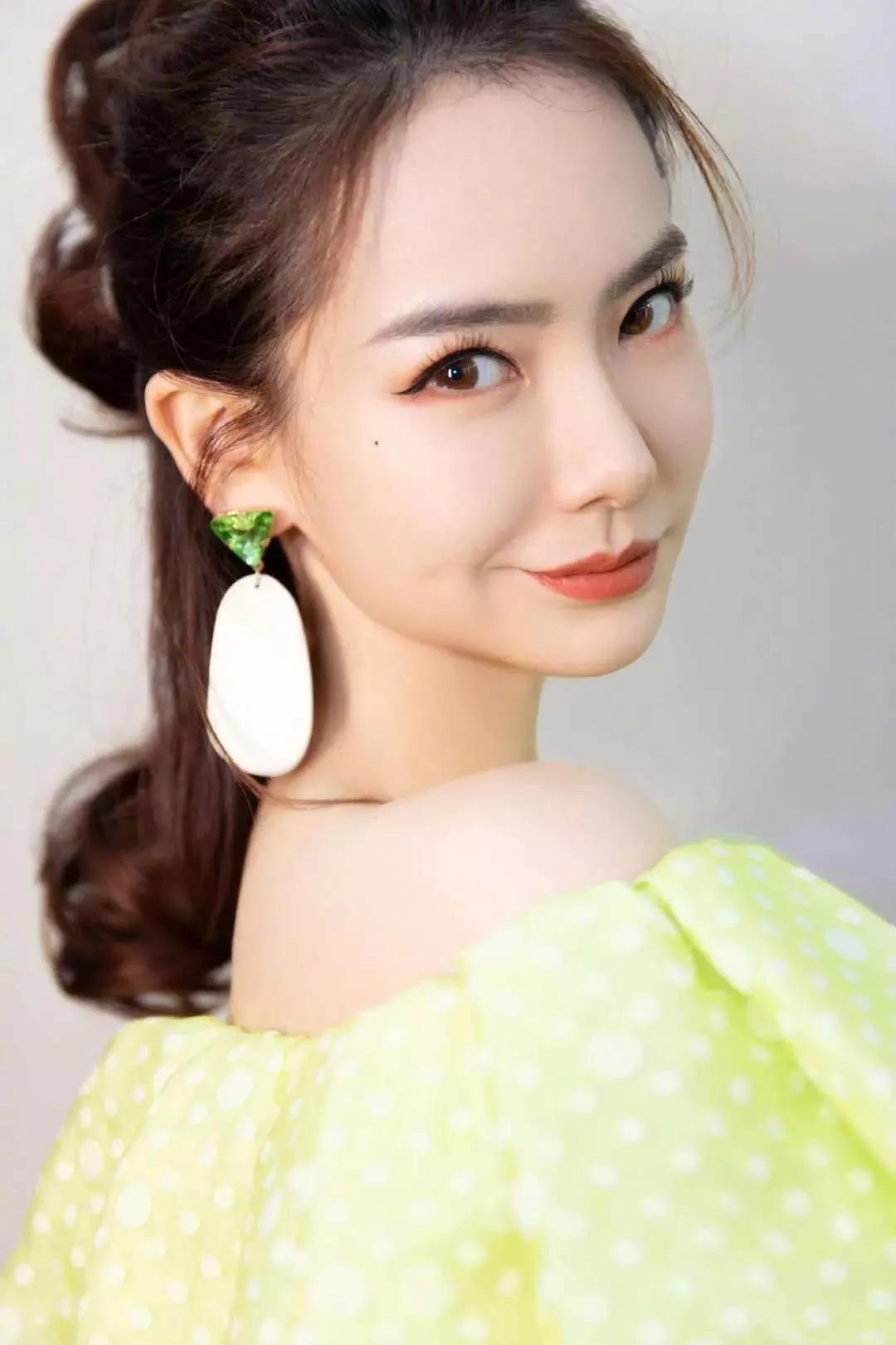 Appreciation of beautiful pictures: Qi Wei - iNEWS