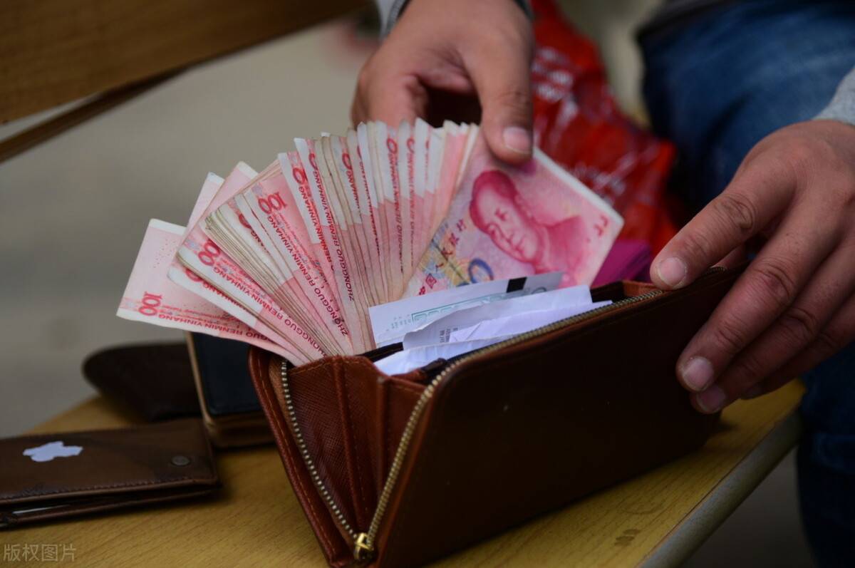 Why do some people suggest that everyone pay in cash as much as ...