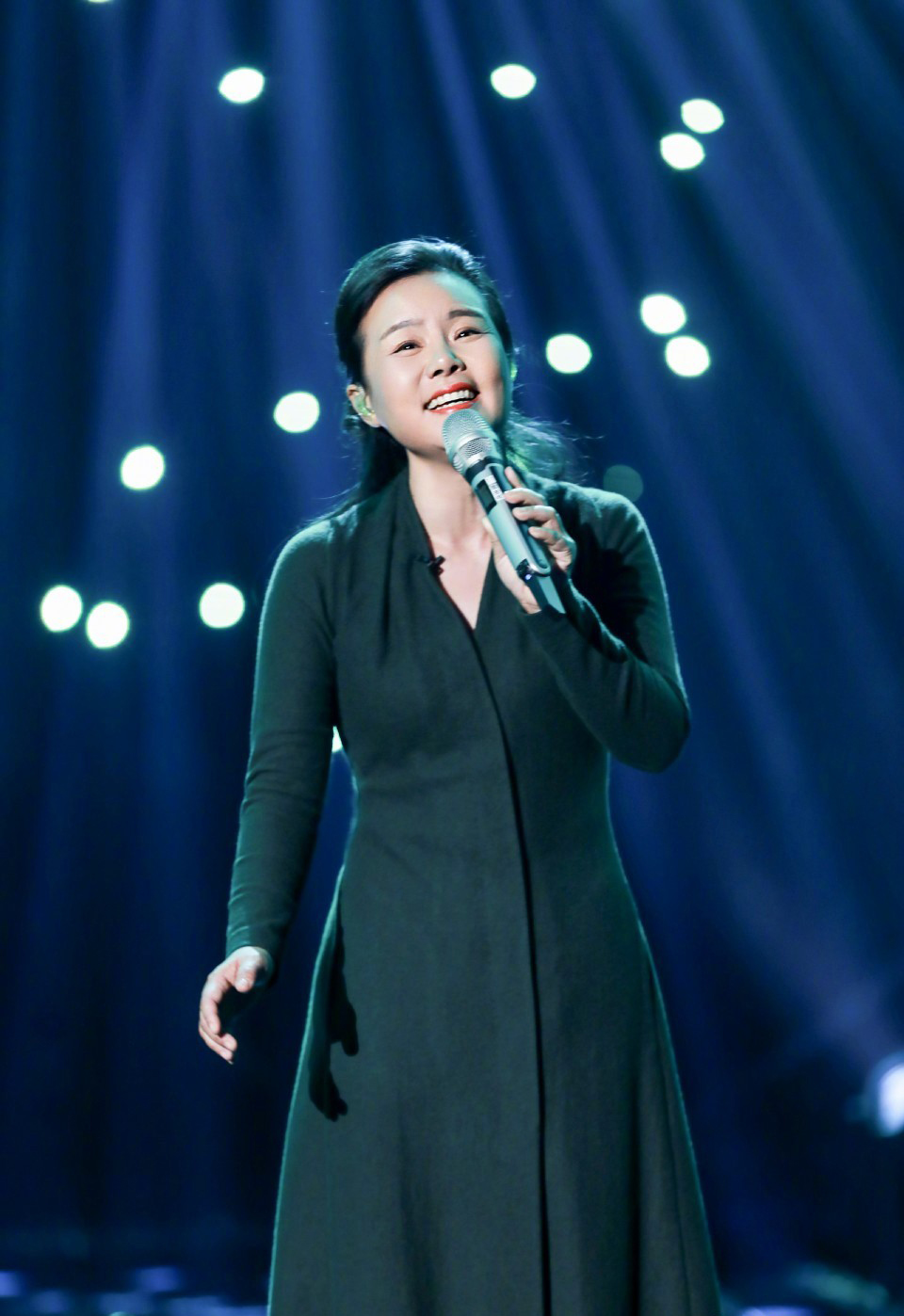 Gong Linna: Marrying German Lao Luo and giving birth to him is the ...