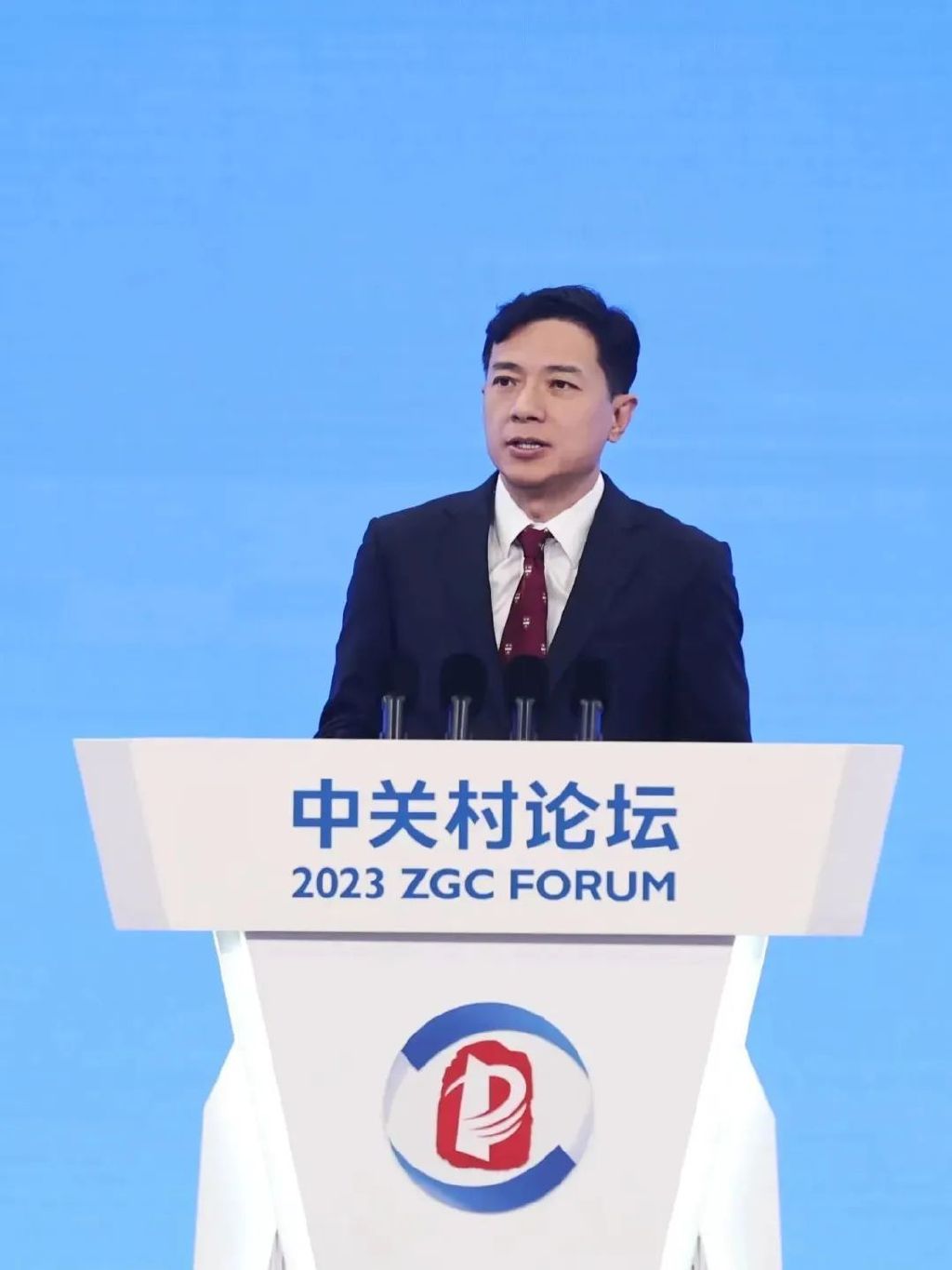 Robin Li: Big models are about to change the world - iNEWS