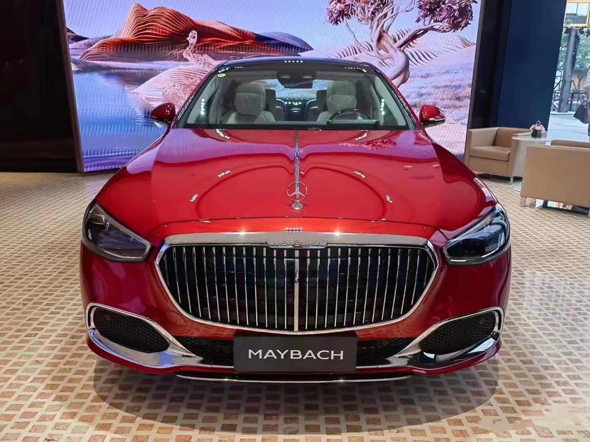 Maybach S480 4MATIC: 3.0T+9AT=367 horsepower, lava red paint, nearly 1.7 million on the road - iNEWS