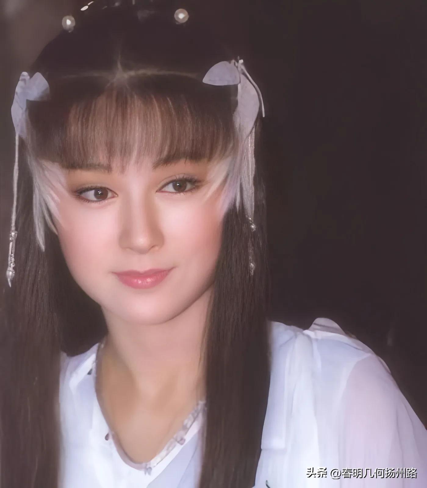 Pan Yingzi's little dragon girl is delicate and smart, just looking at ...